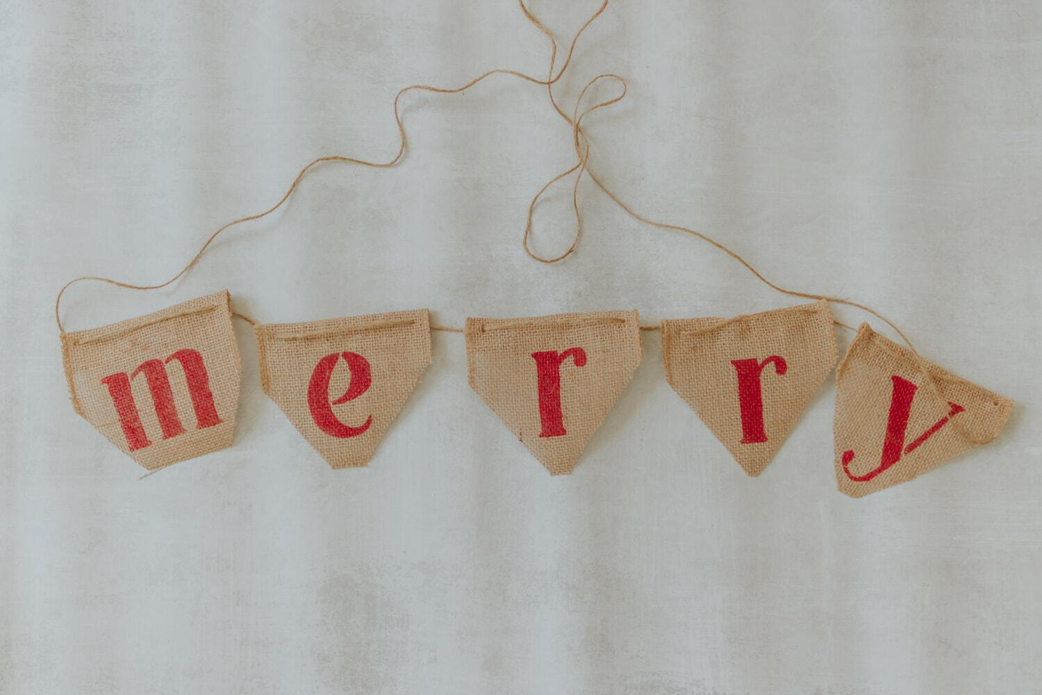 Diy Farmhouse Christmas Banner | DIYIdeaCenter.com