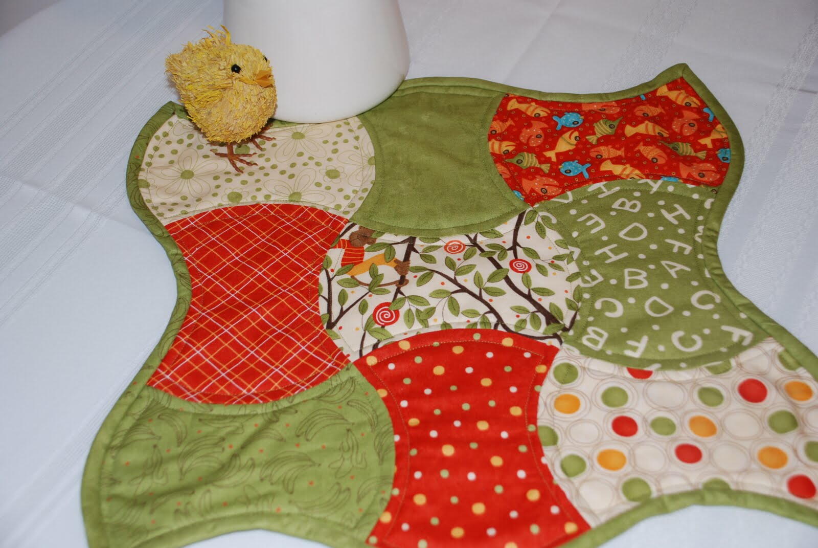 Apple Core Table Topper Pattern | FaveQuilts.com