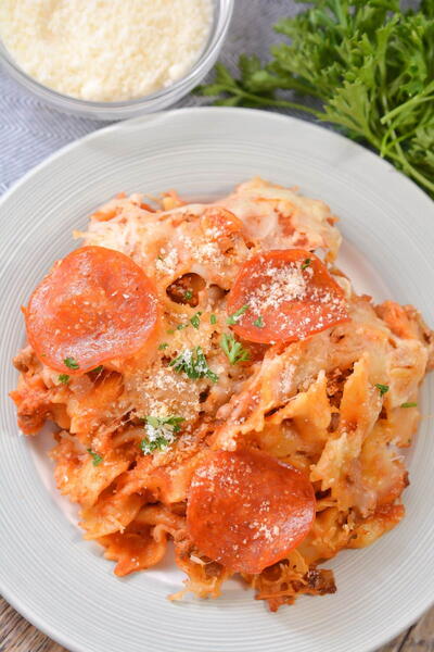 Slow Cooker Pizza Casserole | FaveSouthernRecipes.com