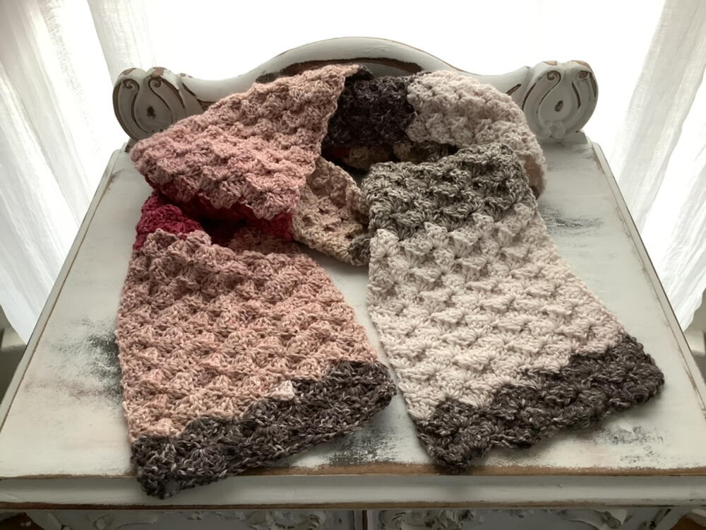 Comfy Cozy Scarf | FaveCrafts.com