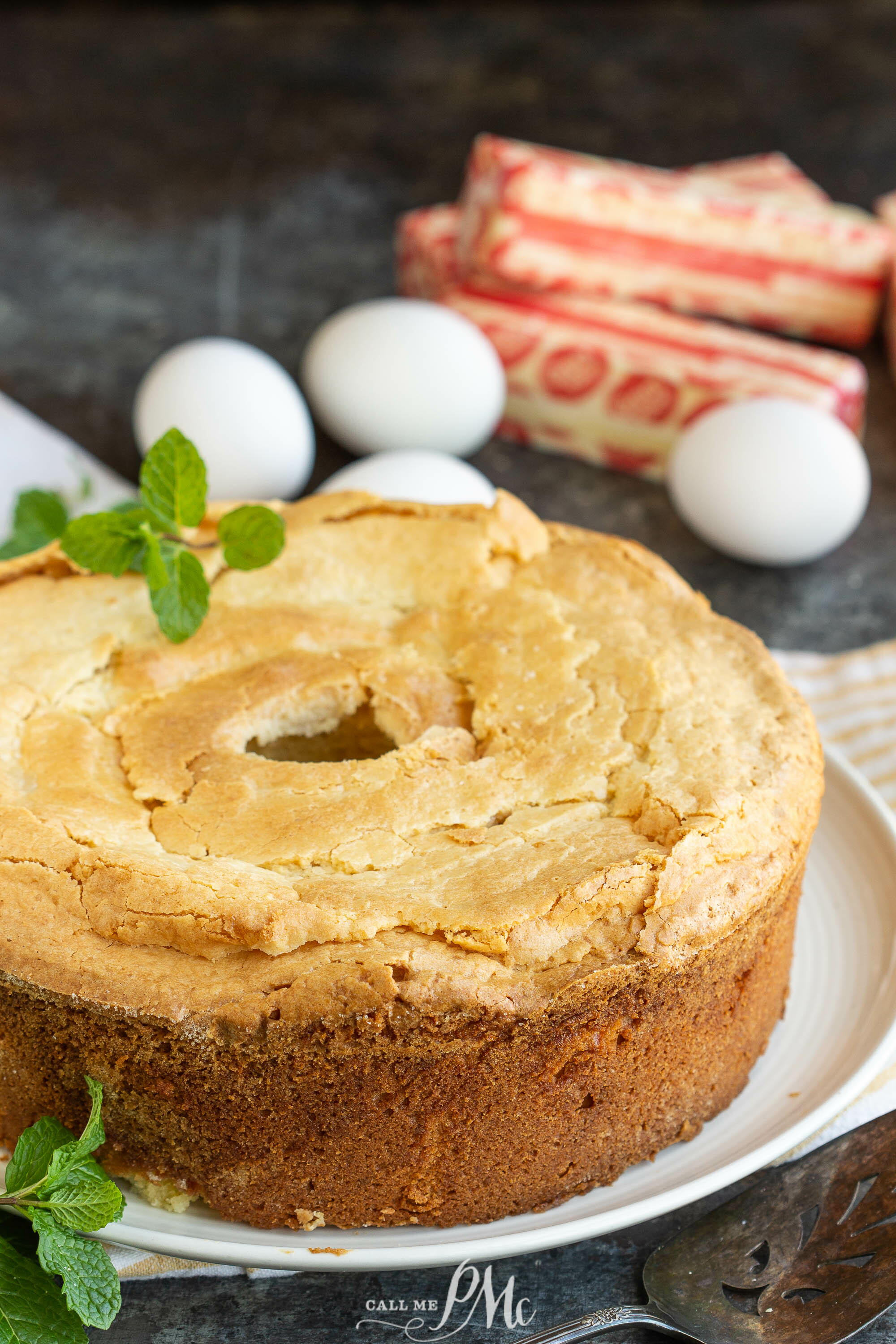 Miss Dot's Home Town Pound Cake | TheBestDessertRecipes.com