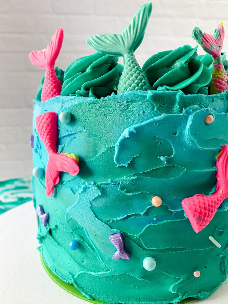 How To Make A Mermaid Tail Cake | RecipeLion.com