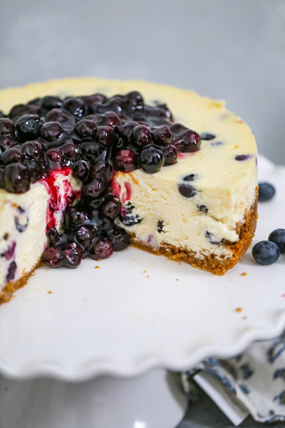 Ultimate Blueberry Cheesecake Recipe | RecipeLion.com
