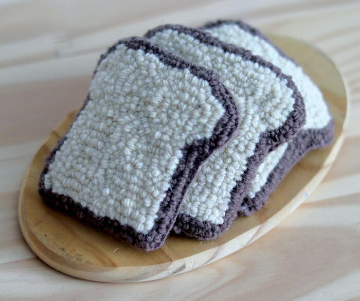 The Incredible Shrinking Food | rughookingmagazine.com