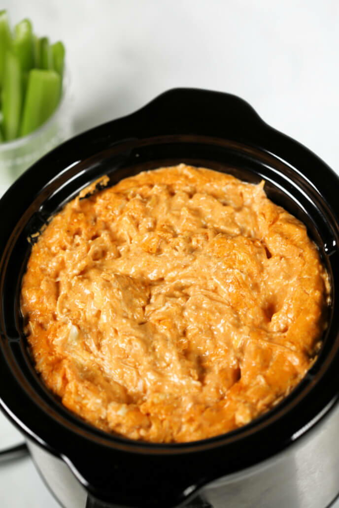 Slow Cooker Buffalo Chicken Dip | RecipeLion.com