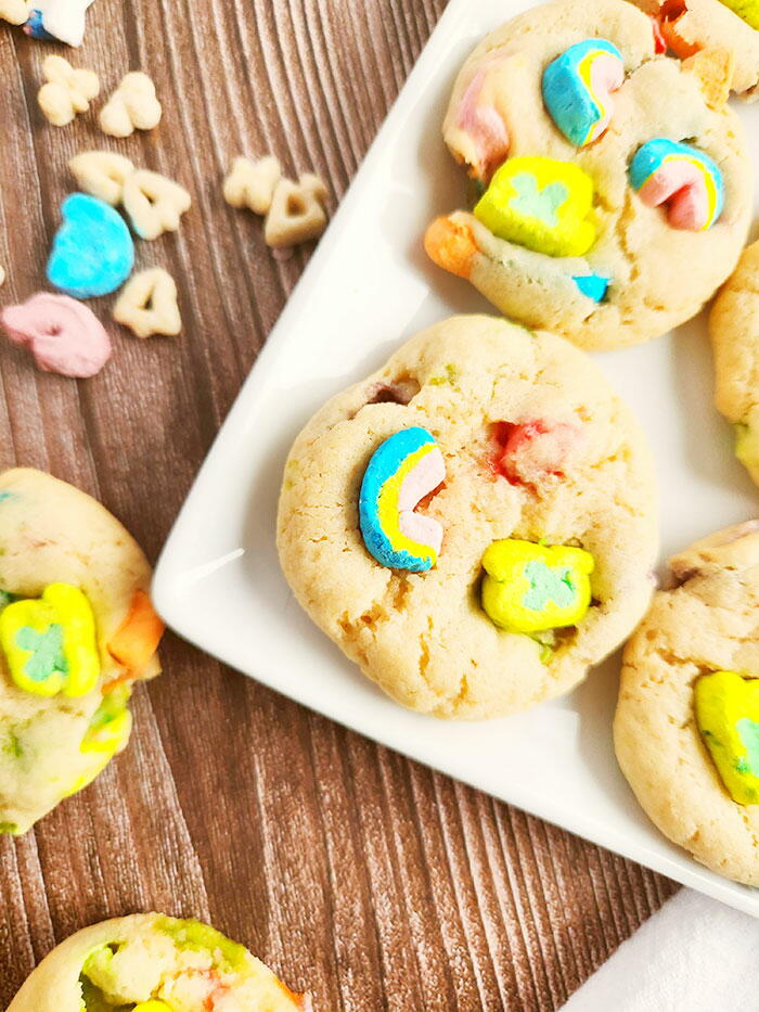Lucky Charms Cookie Recipe | RecipeLion.com