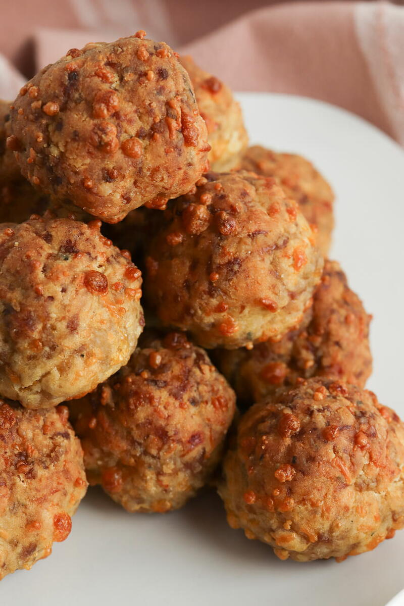 Breakfast Meatballs | RecipeLion.com