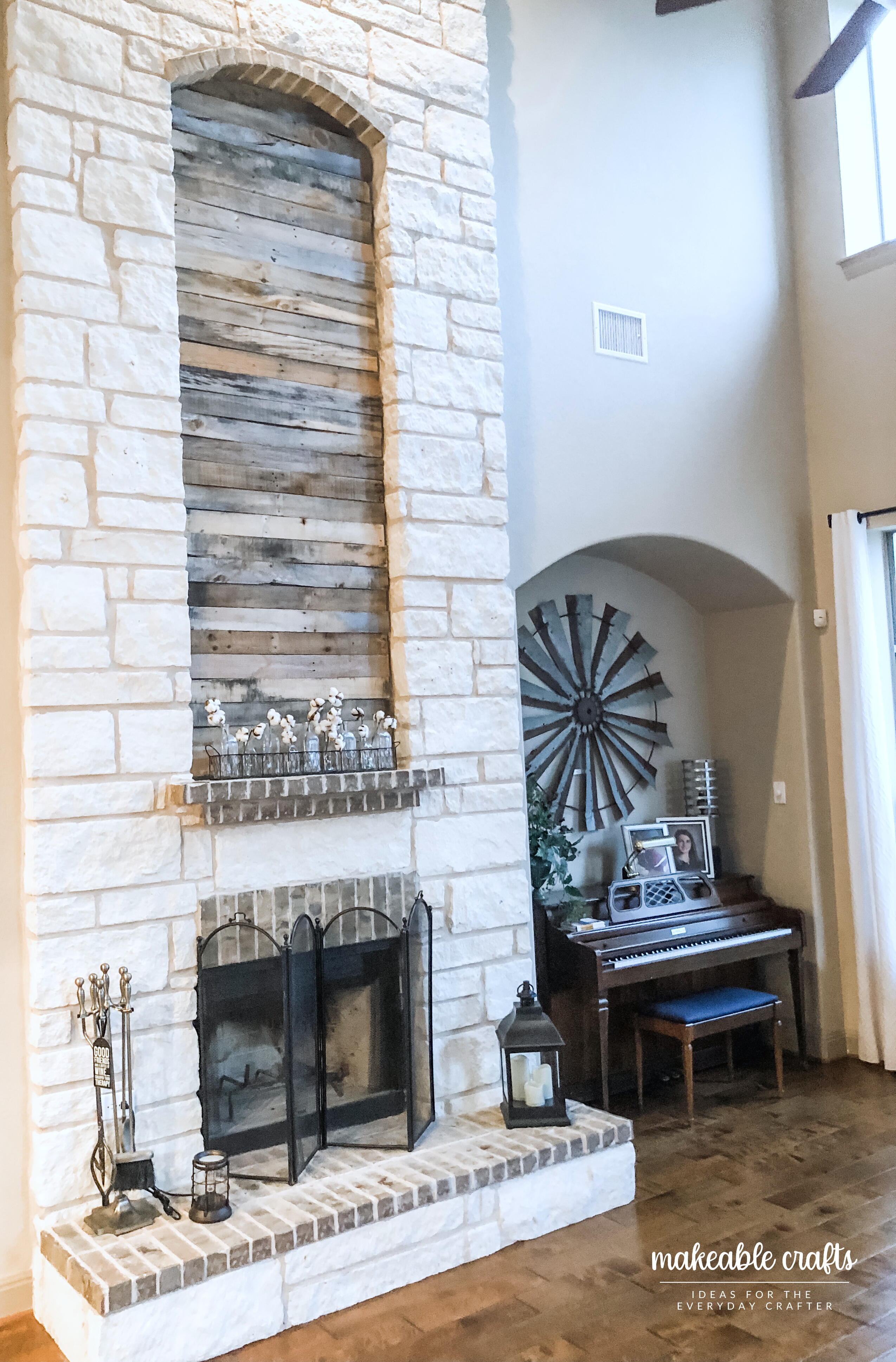 DIY Pallet Fireplace Dcor | DIYIdeaCenter.com