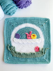 Easter Basket Square | FaveCrafts.com