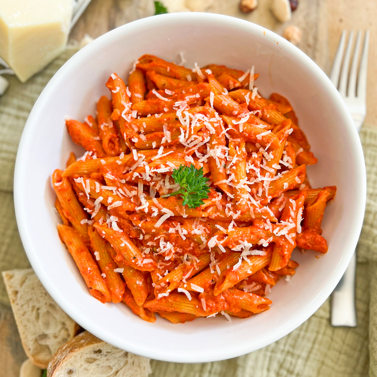 Spanish Pasta With Romesco Sauce | Easy 20 Minute Recipe | RecipeLion.com