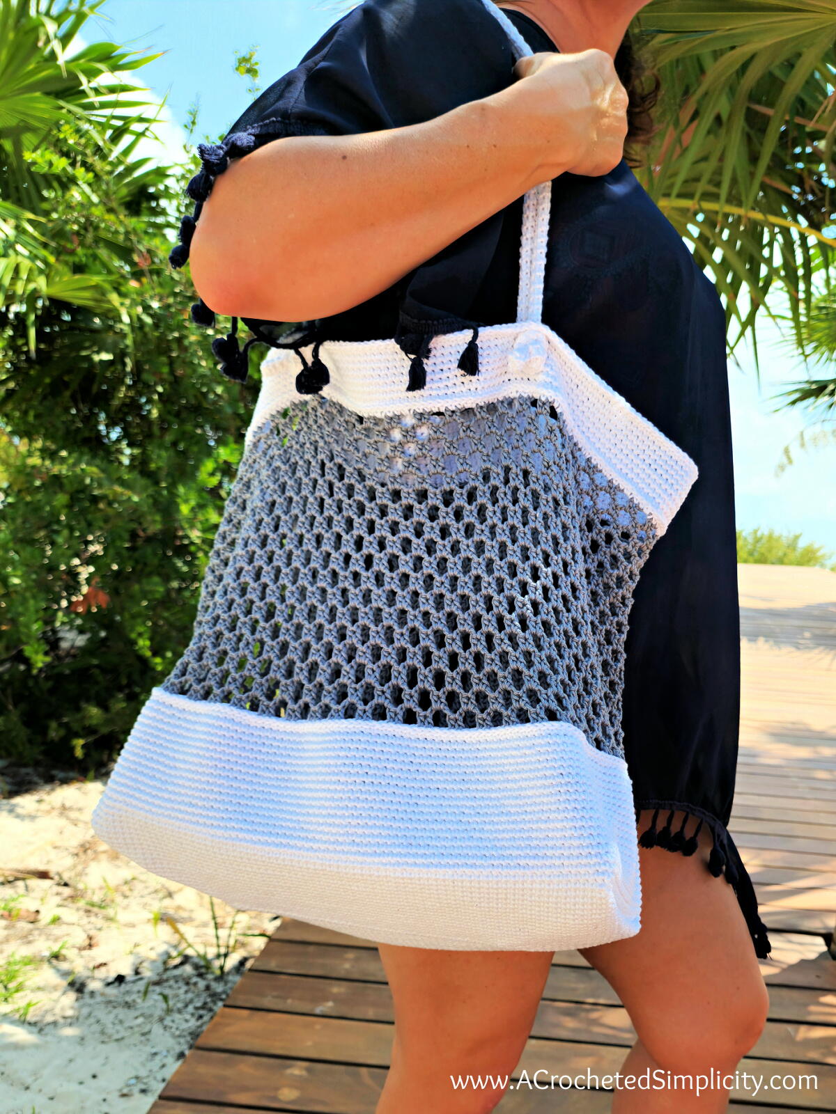 Summer Essentials Beach Bag | FaveCrafts.com