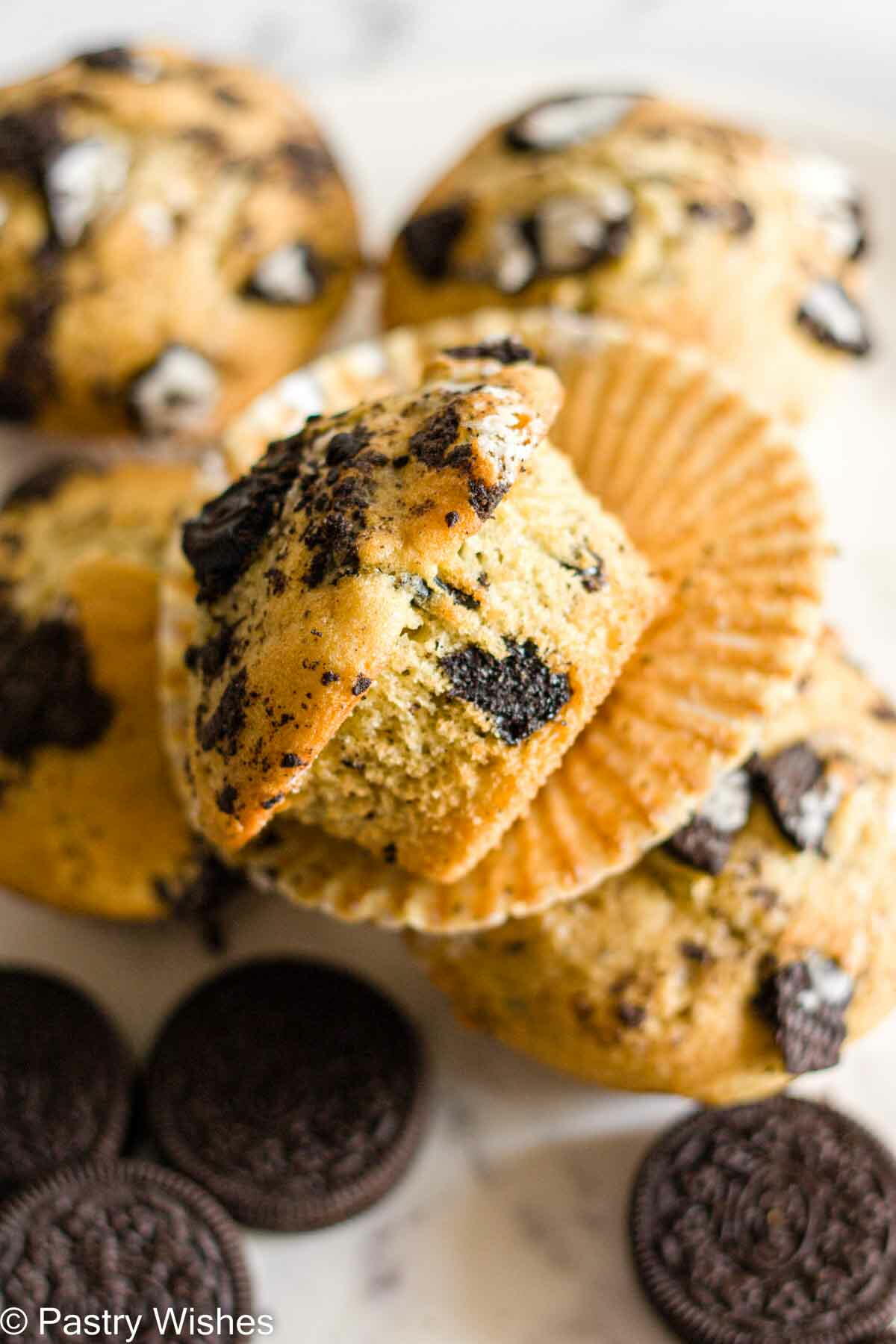 Oreo Muffins | RecipeLion.com