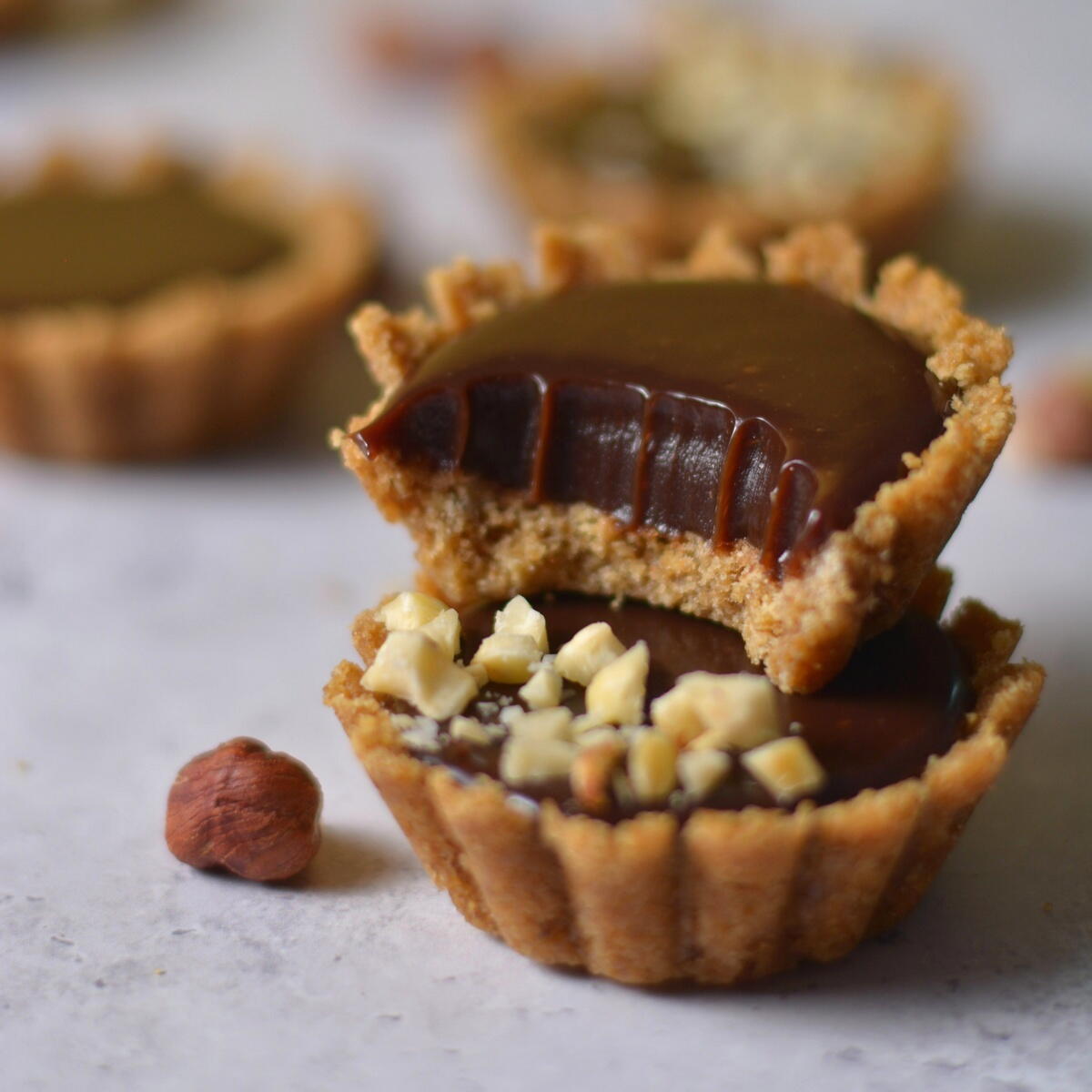 Mini Nutella Tarts | TheBestDessertRecipes.com