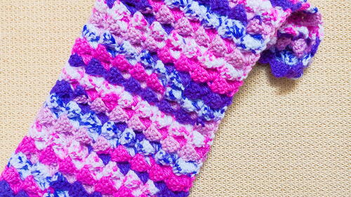 Easiest One Row Repeat Crochet Scarf Pattern | AllFreeHolidayCrafts.com