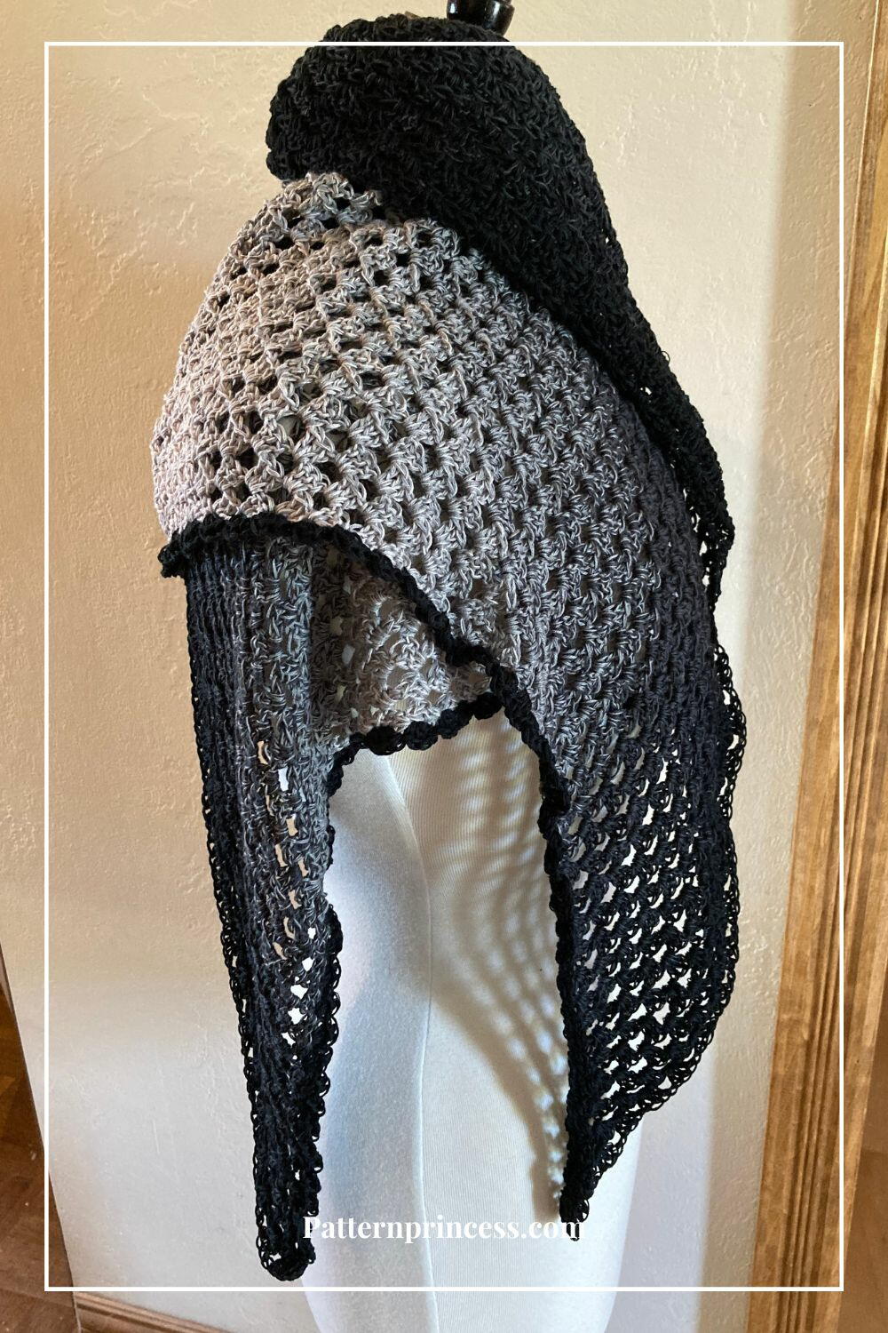 Stunning Easy Shawl Crochet Pattern | AllFreeCrochet.com