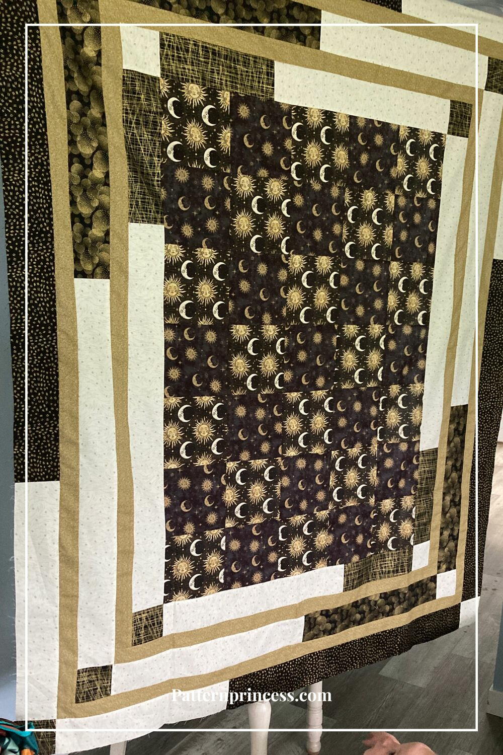 Simple Ornate Celestial Quilt Pattern | FaveQuilts.com