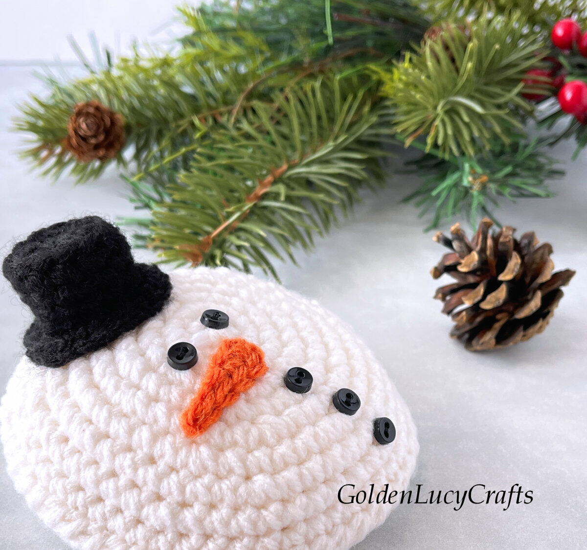 Crochet Melted Snowman | FaveCrafts.com