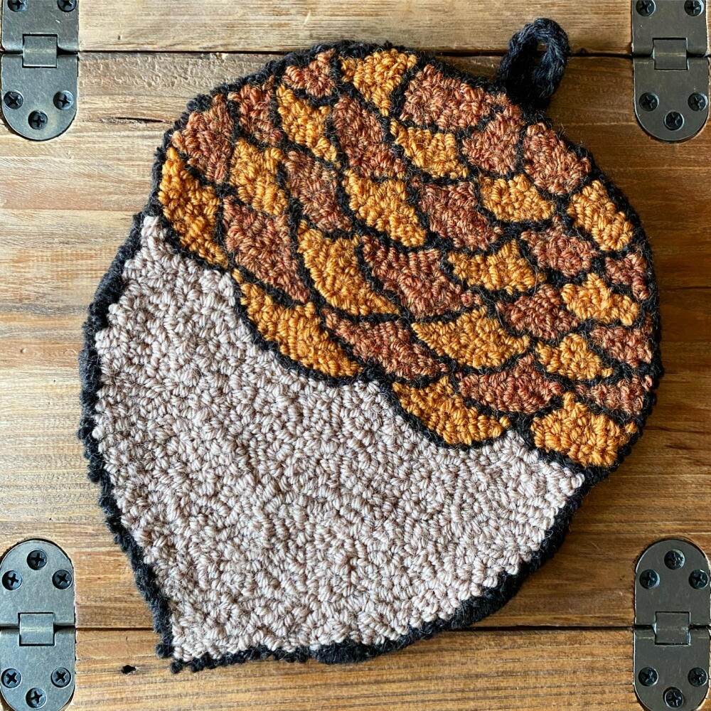 Fall Inspired DIY Acorn Trivet | FaveCrafts.com