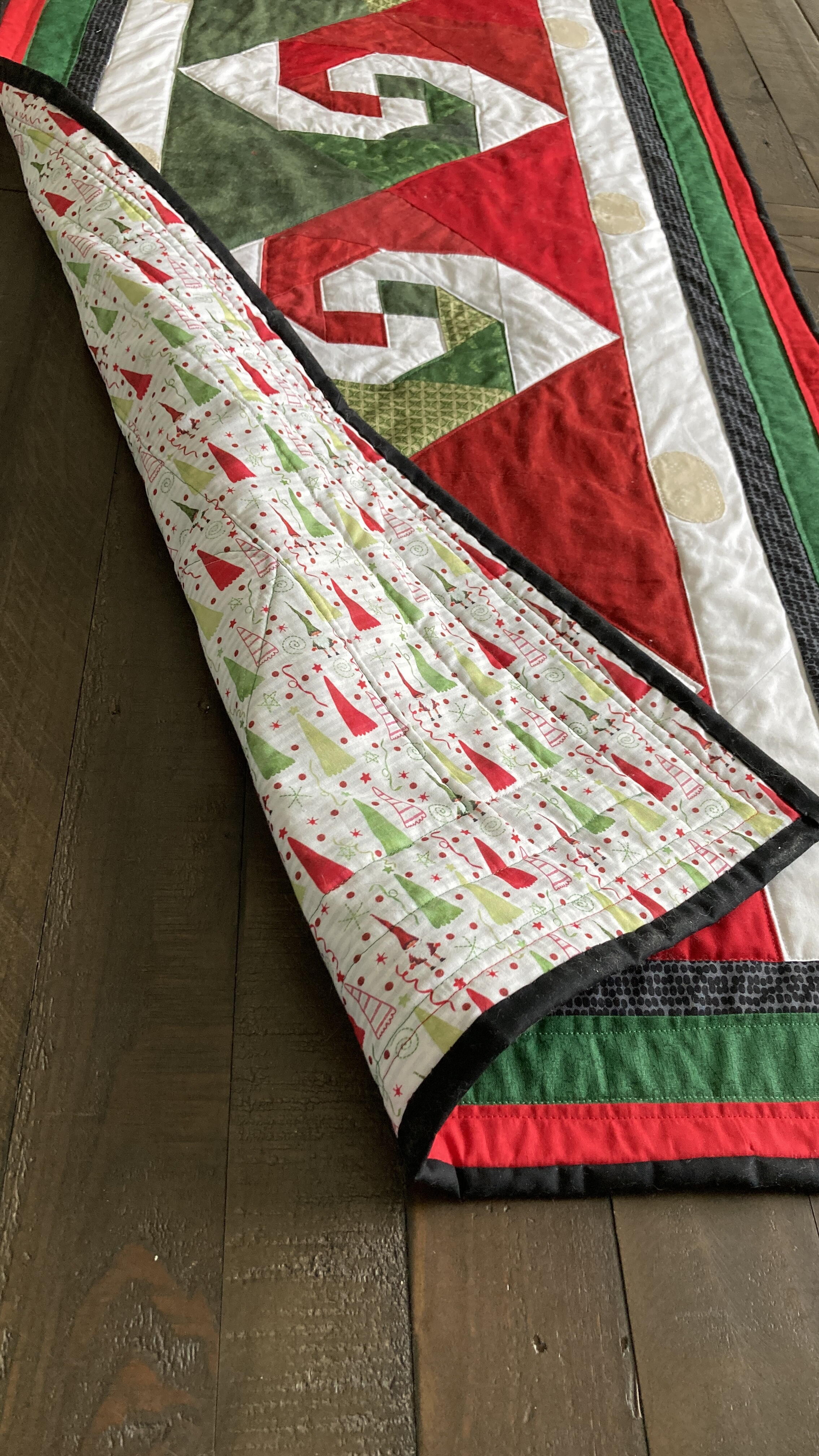 Scrappy Santa Gnomes Table Runner Quilt Pattern | FaveQuilts.com