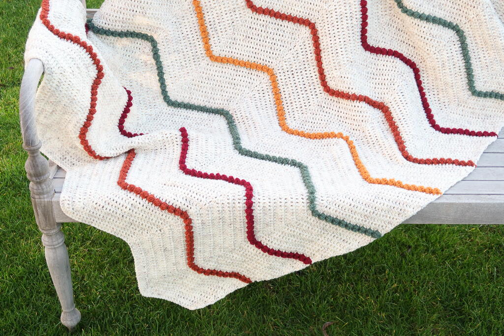 Eldoris Chevron Blanket | AllFreeChristmasCrafts.com