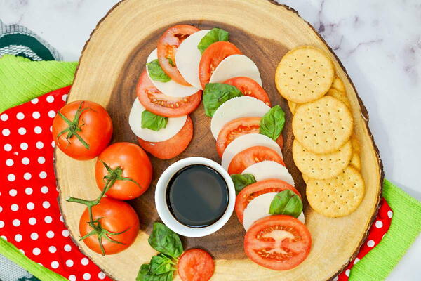 Easy Candy Cane Christmas Caprese Salad Appetizer | FaveSouthernRecipes.com