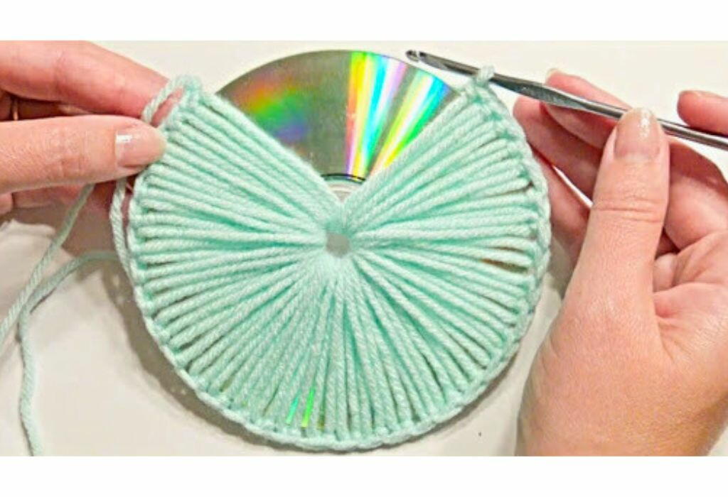 Crochet Storage Basket Tutorial: How To Make A Crochet Basket With A Cd ...