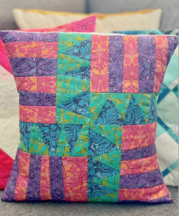 Improv Patchwork Quilting Pillow Pattern | FaveQuilts.com