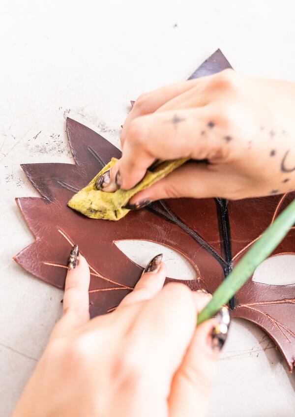 Leaf Mask | FaveCrafts.com