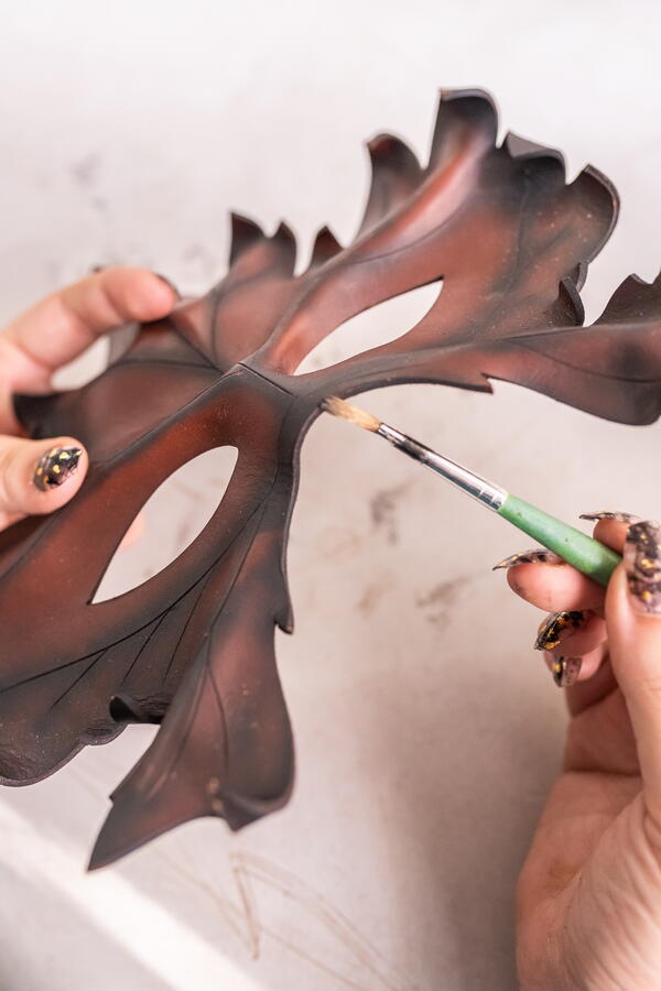 Leaf Mask | FaveCrafts.com