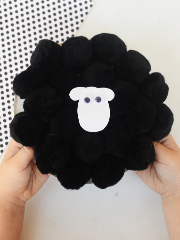 Baa Baa Black Sheep Craft | AllFreeKidsCrafts.com