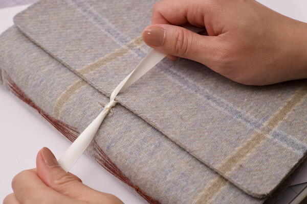 Travel Diary | FaveCrafts.com