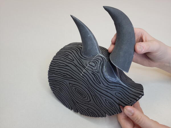 Deadly Horned Pauldrons With Wood Grain Texture | FaveCrafts.com