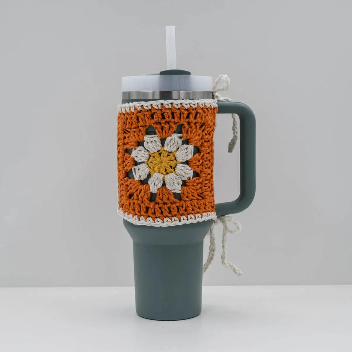 Daisy Crochet Stanley Tumbler Cozy Pattern | AllFreeCrochet.com