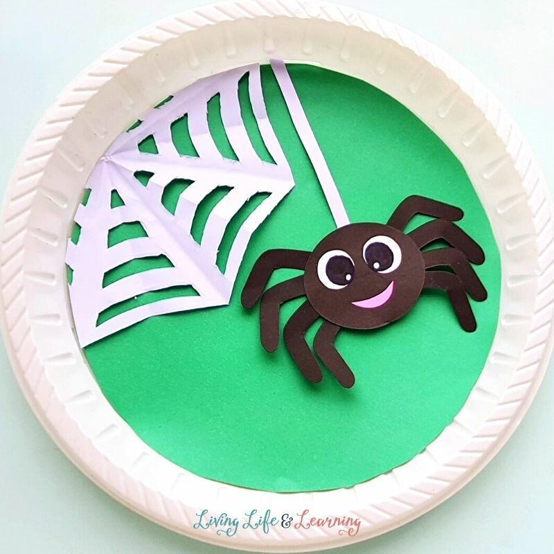 Paper Plate Spider Craft | AllFreePaperCrafts.com