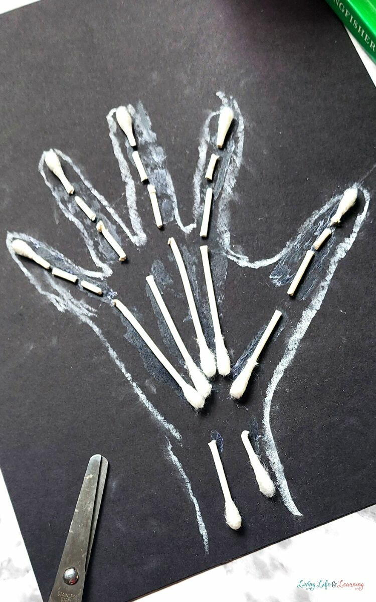 X-ray Handprint Craft | FaveCrafts.com