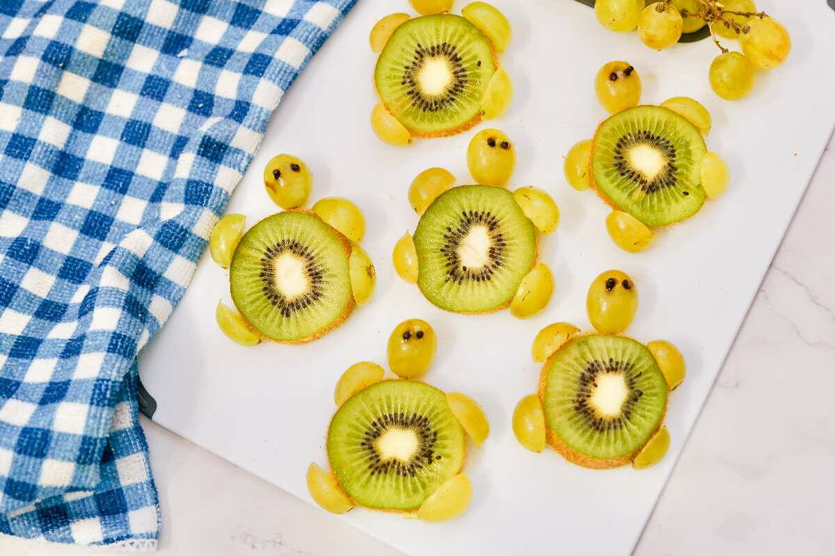 Terrific Turtle Fruit Snacks | FaveHealthyRecipes.com