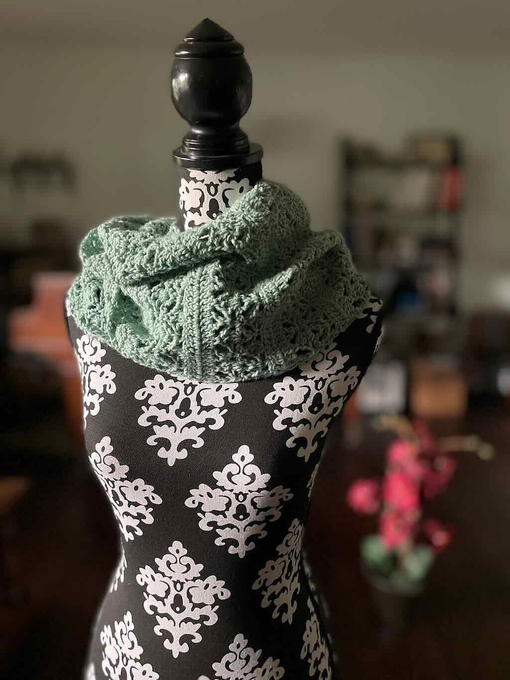 Aneira Infinity Scarf | FaveCrafts.com