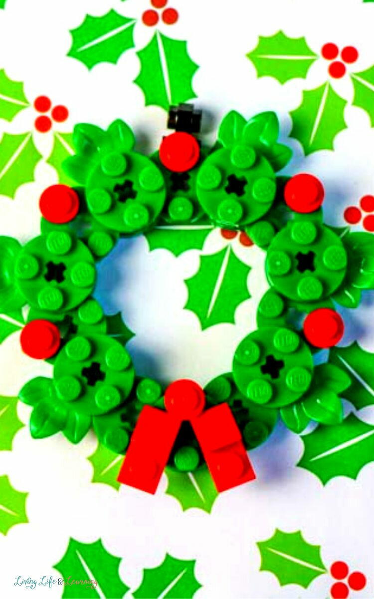 Diy Lego Wreath Ornament | AllFreeHolidayCrafts.com