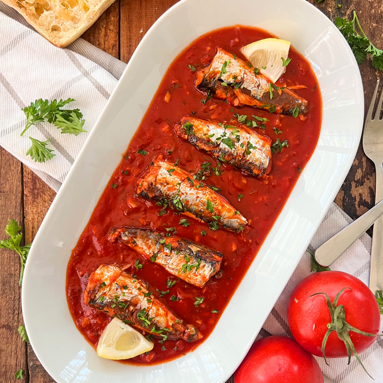 Canned Sardines In Spicy Tomato Sauce | Quick & Easy 20 Minute Recipe ...