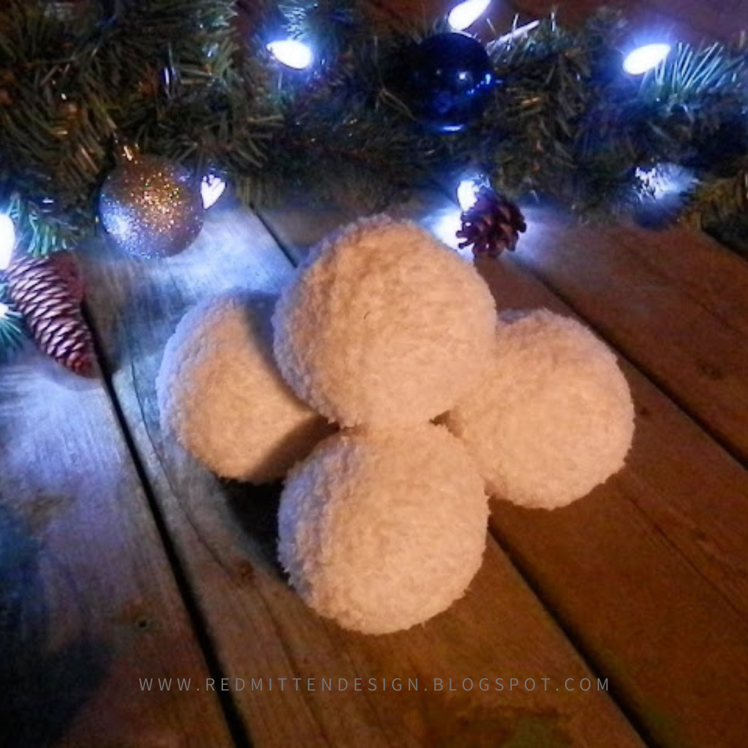 Winter Snowball | FaveCrafts.com