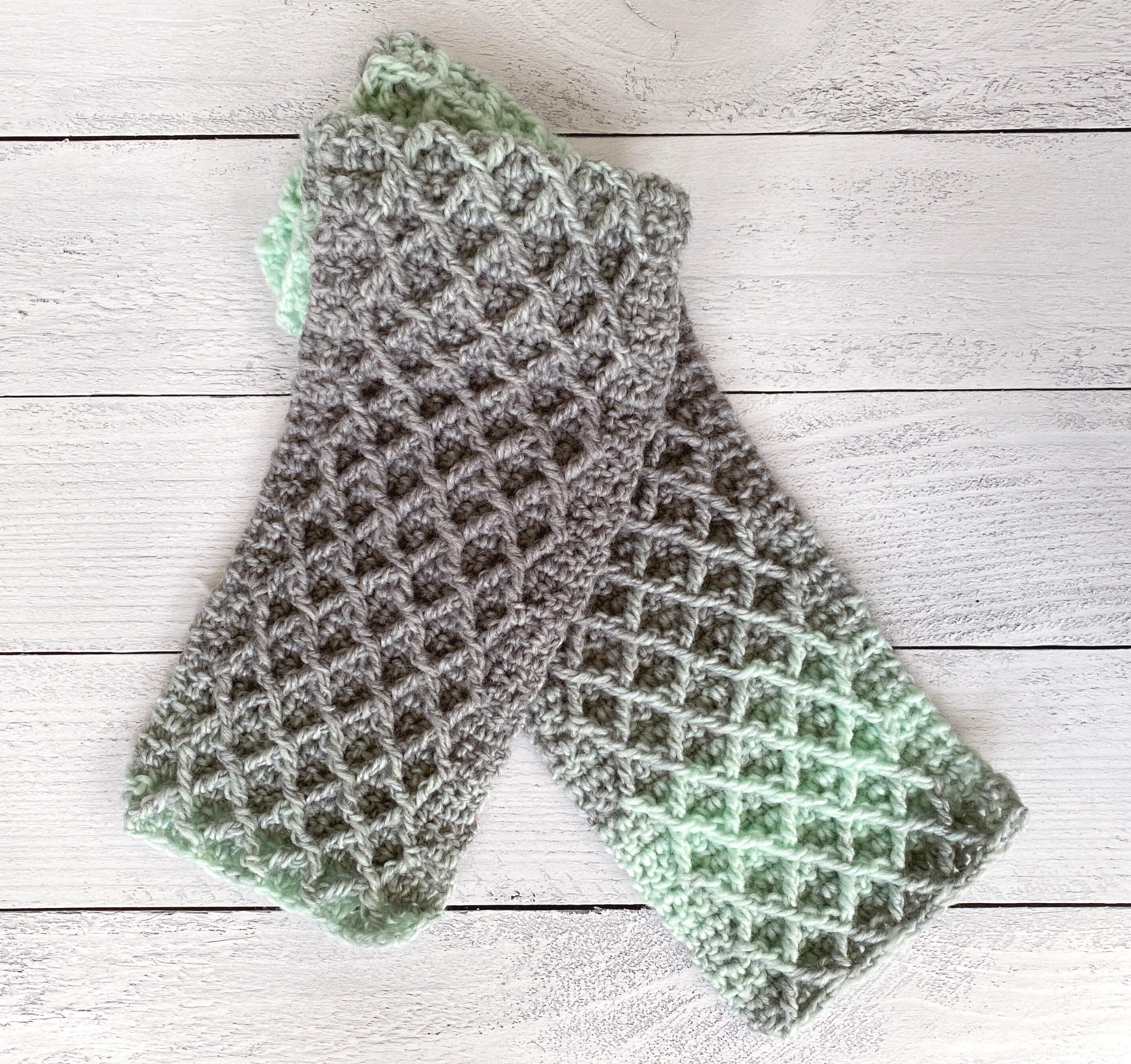 Diamond Stitch Scarf | FaveCrafts.com