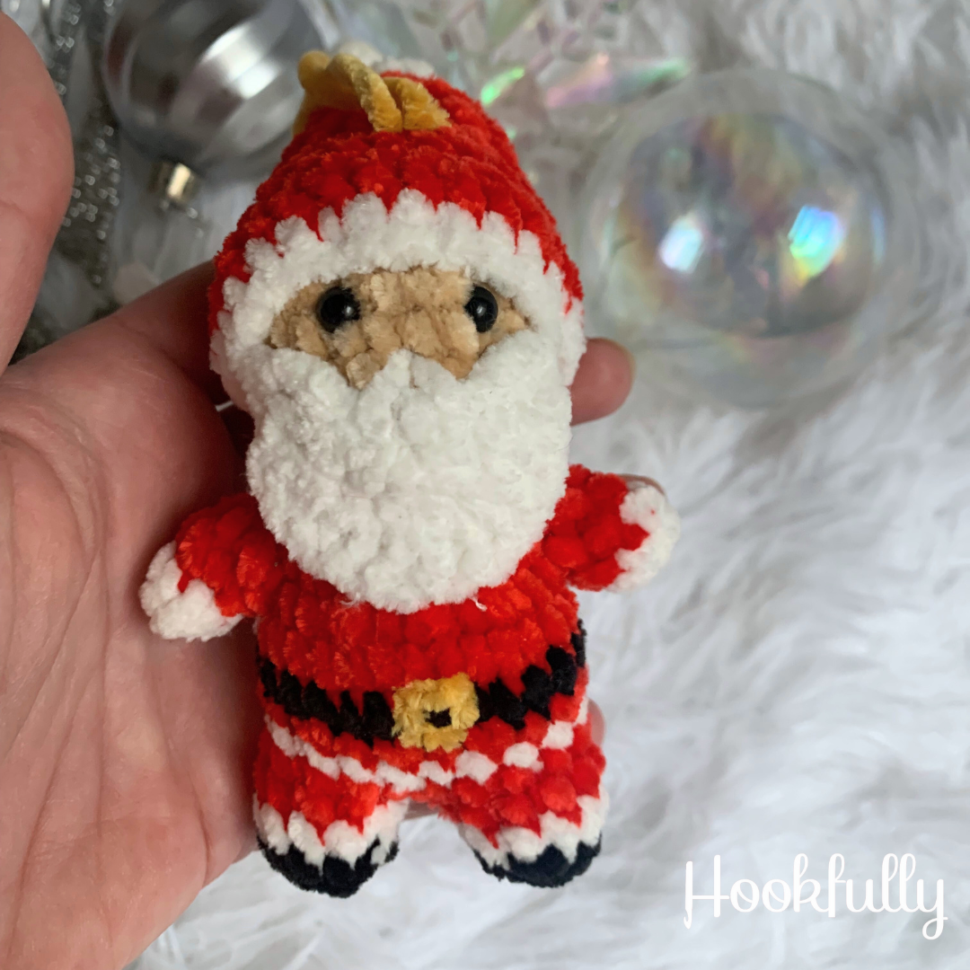 Christmas Santa Ornament | AllFreeChristmasCrafts.com
