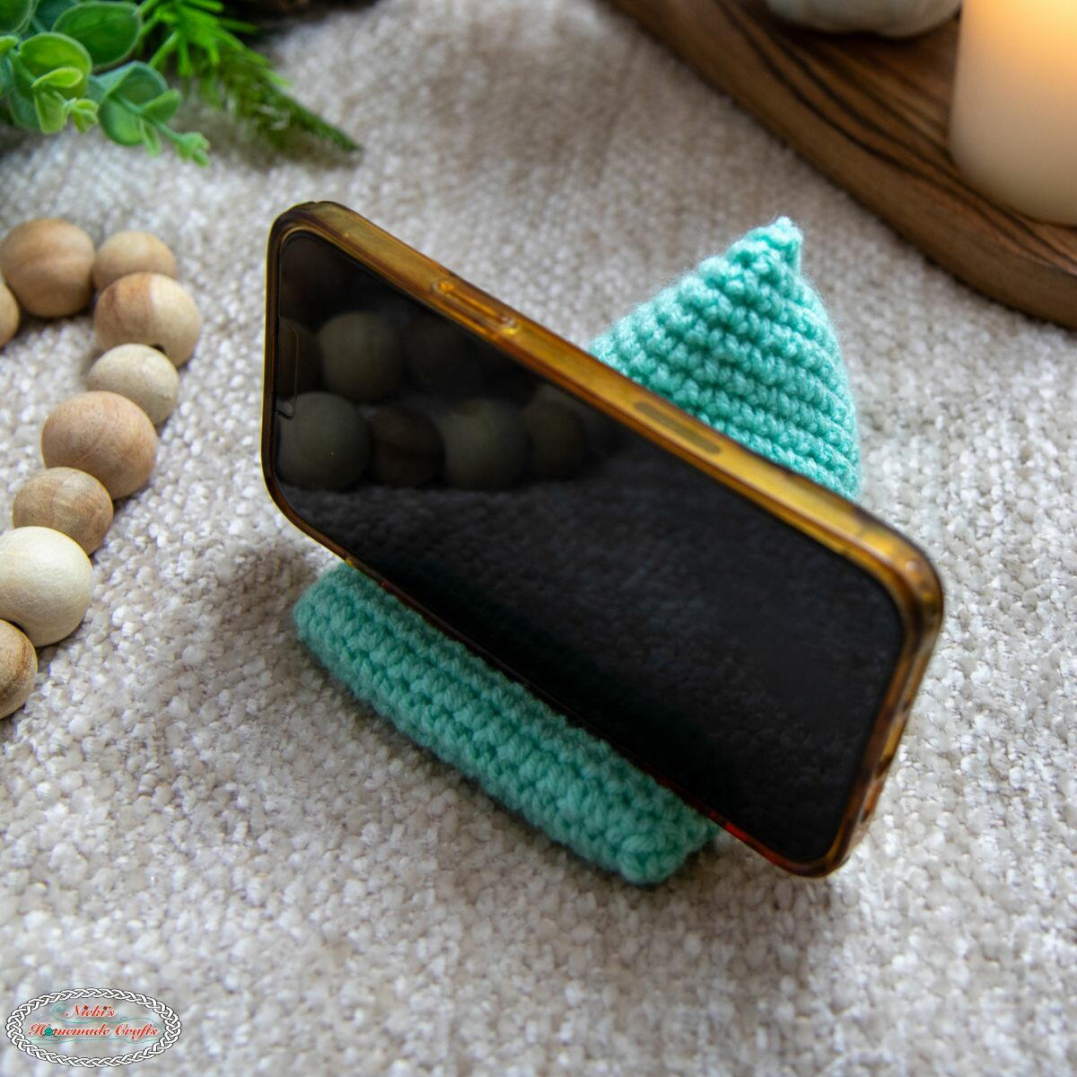 Tiny Phone Wedge | AllFreeCrochet.com