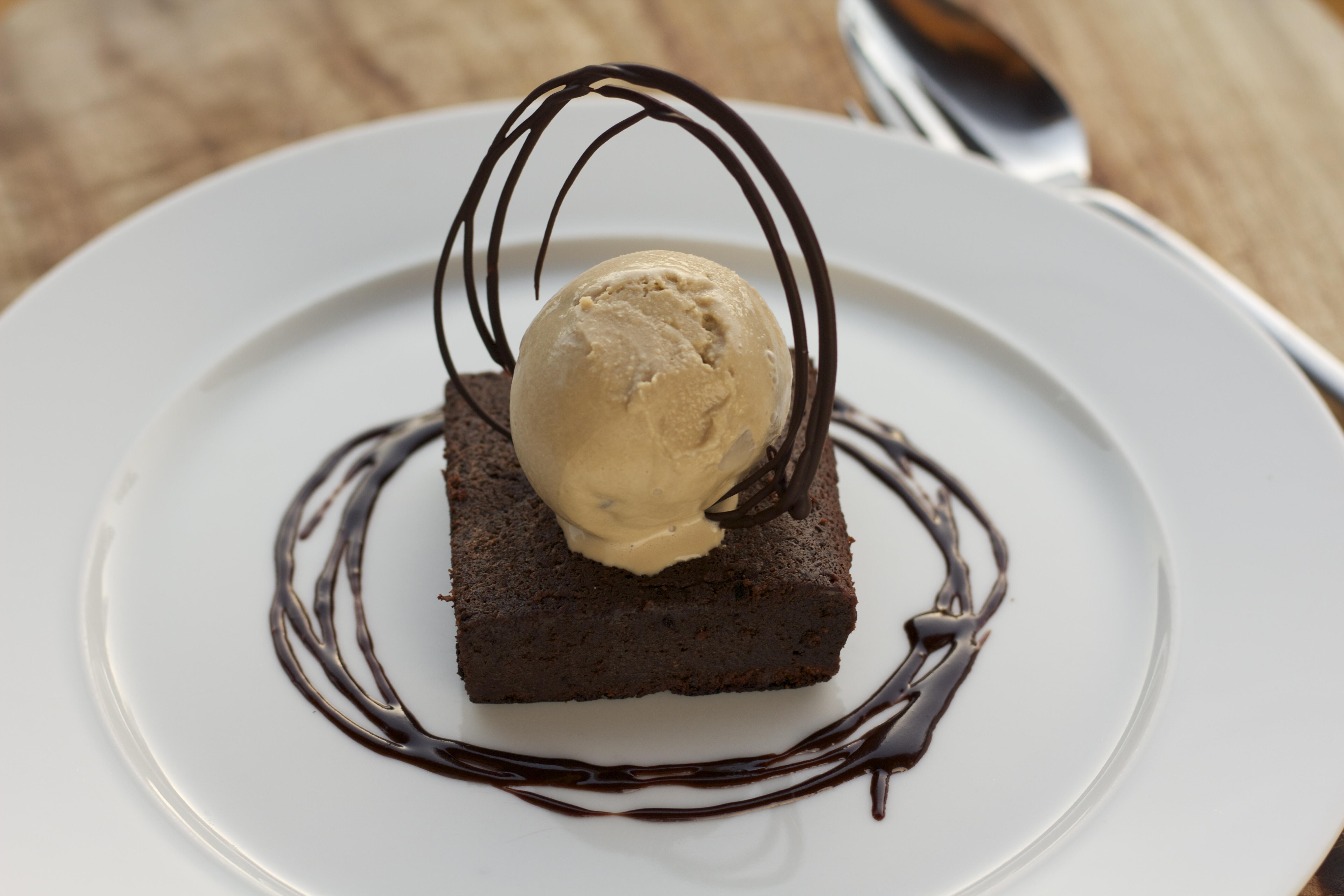 How To Make Ice Cream From Scratch | TheBestDessertRecipes.com