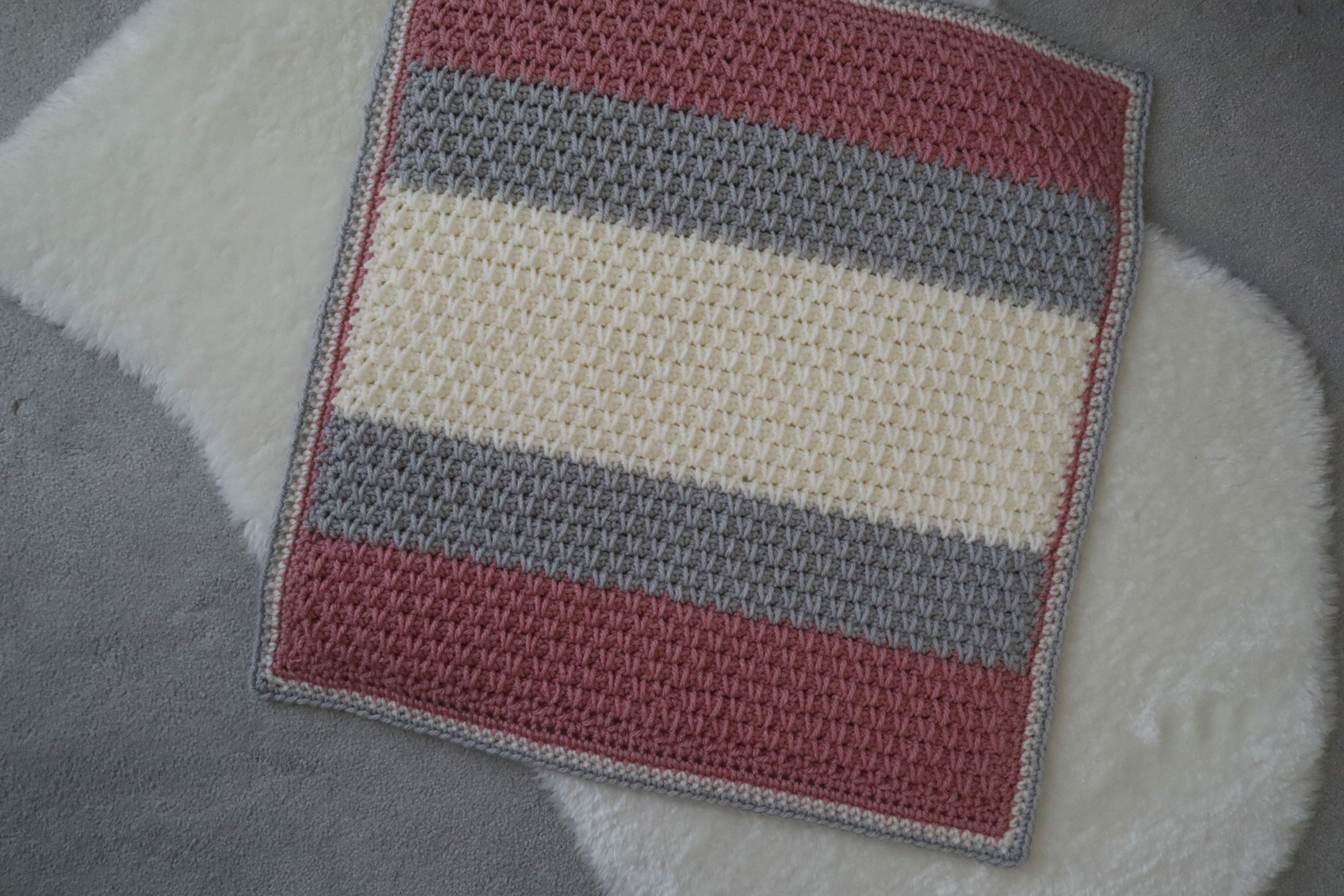 Jamie Moss Stitch Baby Blanket | AllFreeCrochetAfghanPatterns.com