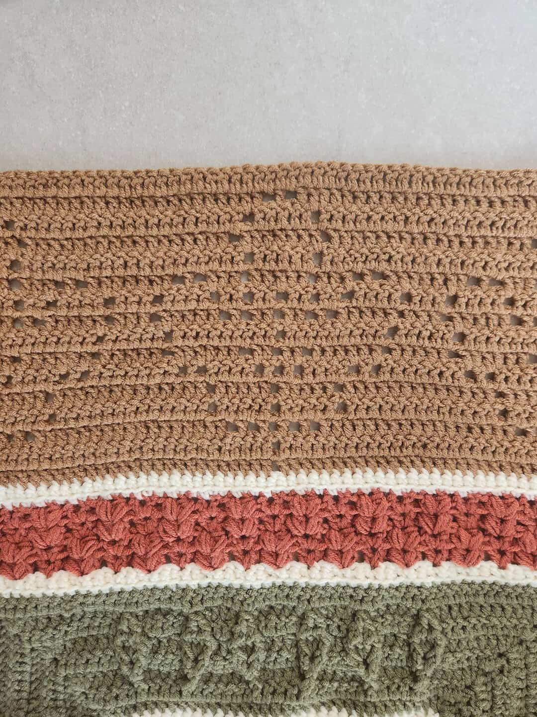 Maple Leaf Blanket Stripe | AllFreeCrochetAfghanPatterns.com