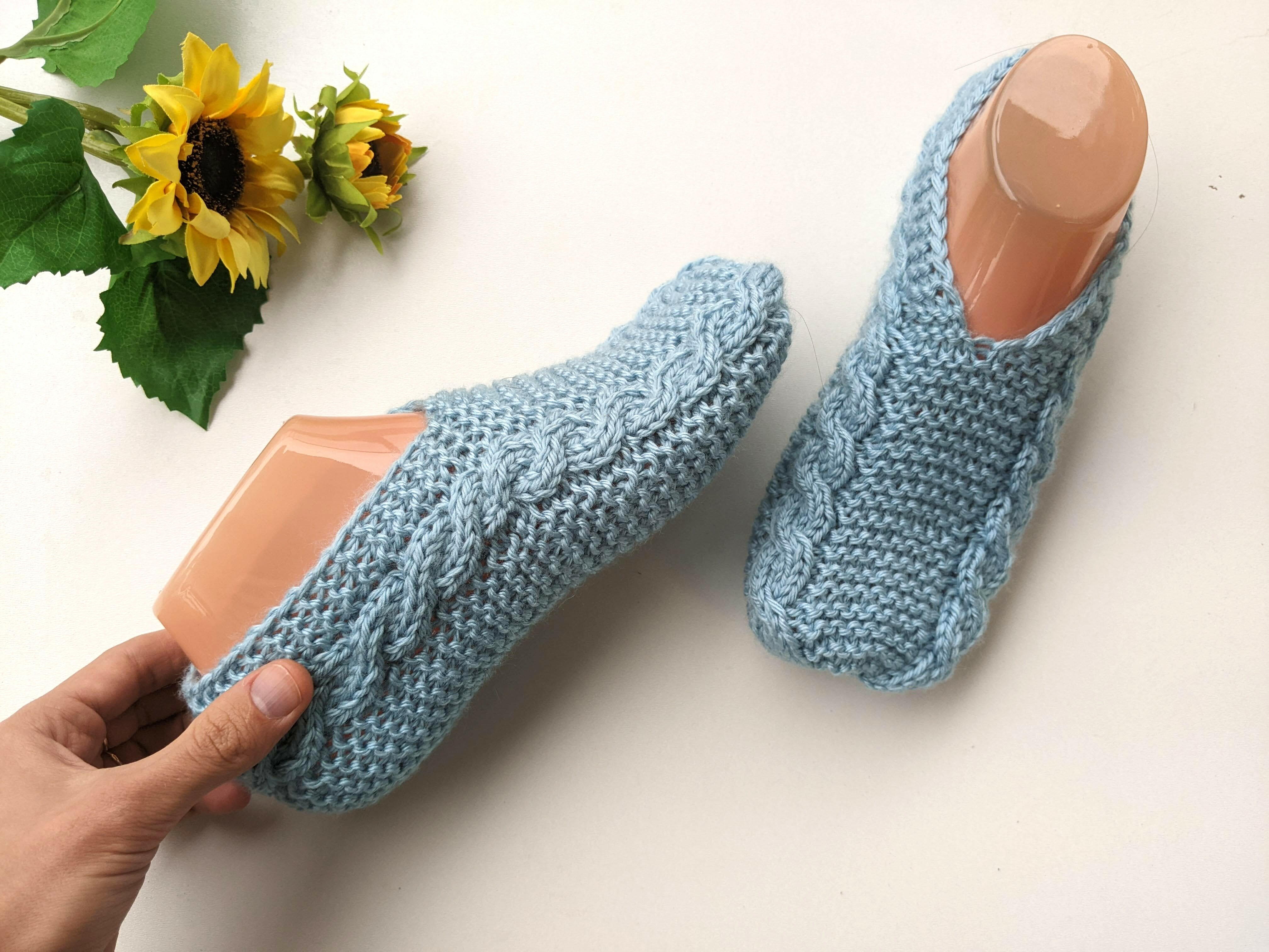 Flat Cable Slippers | AllFreeKnitting.com