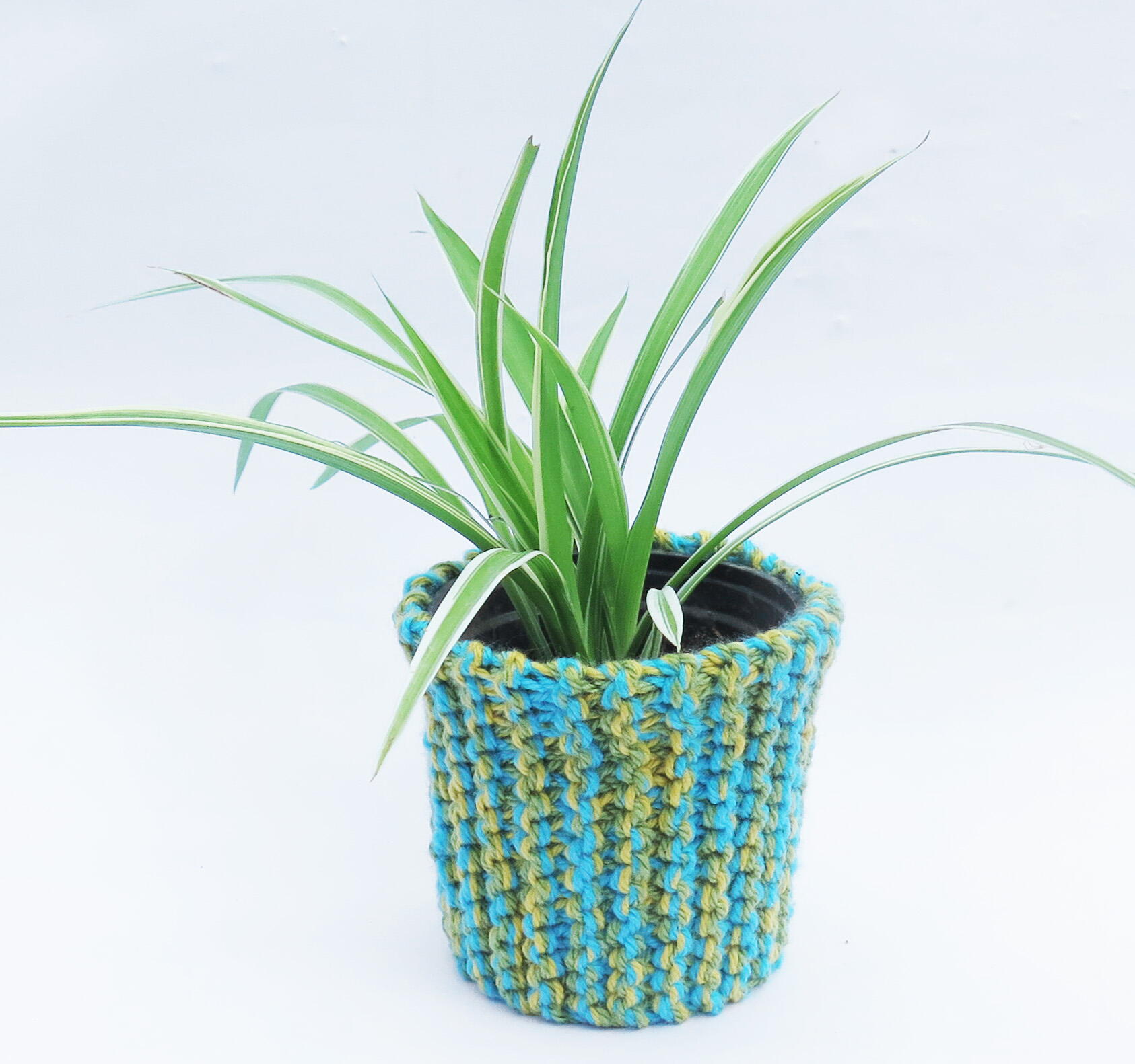 Knitted Plant Pot Cover | AllFreeKnitting.com