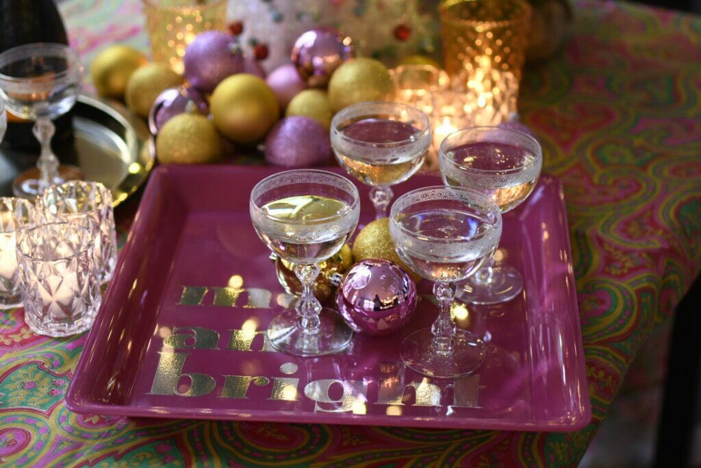 Kate Spade Inspired Holiday Tray | FaveCrafts.com