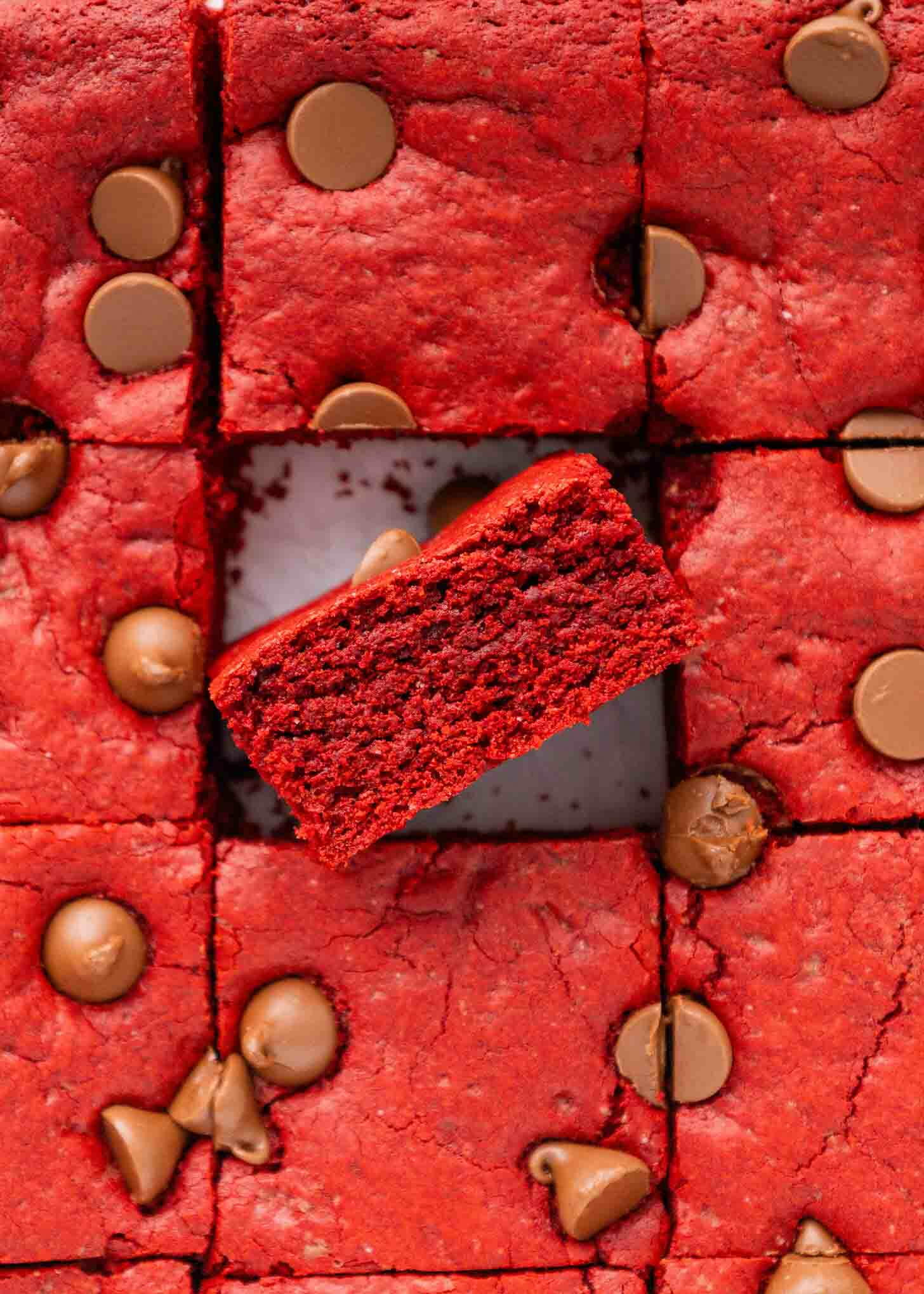 Red Velvet Cake Mix Brownies | RecipeLion.com